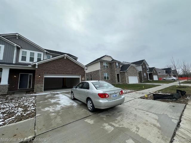 51051 BAILEYS Landing