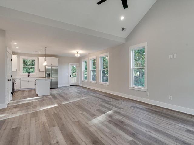 5105 Ella Lane
