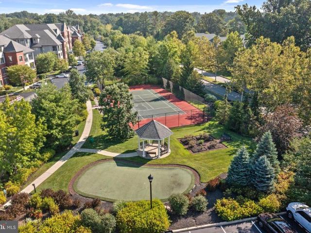 5105 Parkview Drive