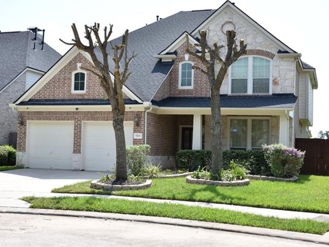 5106 Autumn Rose Ln, Sugar Land, TX 77479