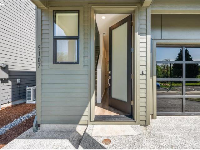 5107 NE 113TH LOOP