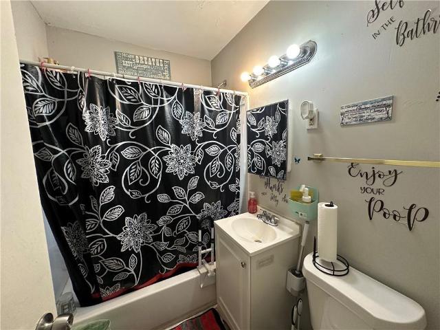 5107 E 40th St, Kansas City, MO 64130 | MLS #2610