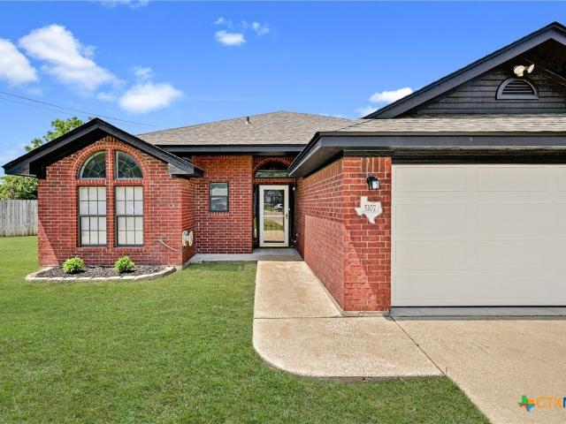 5107 Leaning Oak Drive