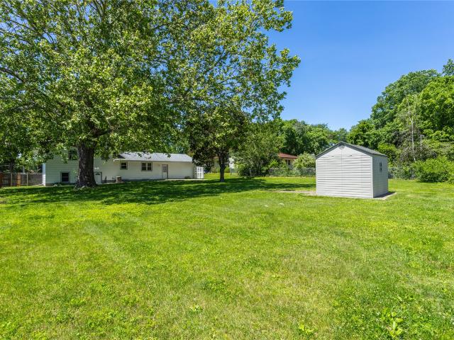 5107 SW 16th Place