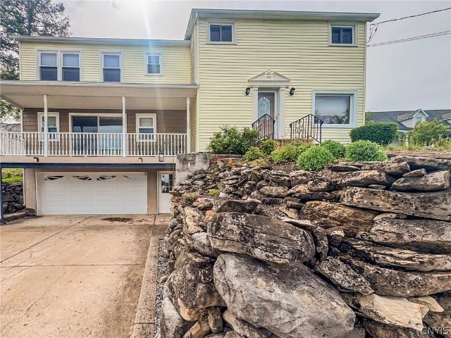 5107 W Lake Road
