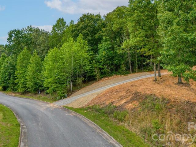 5108 King's Pinnacle Dr, Kings Mountain, NC 28086 | MLS #4392