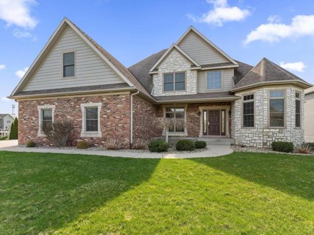 51095 Chatham Ridge Dr, South Bend, IN 46637