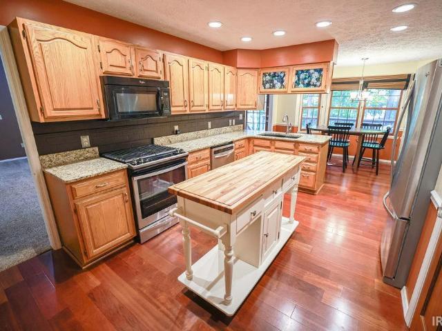 5109 N Weathers Court