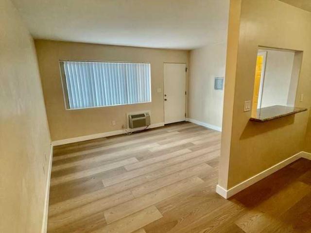 5109 5139 Clairemont Mesa Blvd. Studio Apartment for Rent at 5109 Clairemont Mesa Blvd, San Diego, CA 92117 Clairemont Mesa East