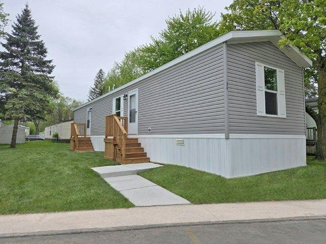 51000 Mott Rd Trlr 34, Canton, MI 48188
