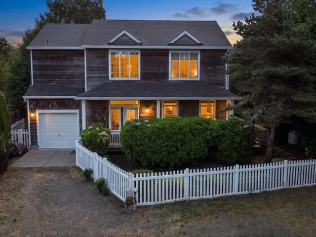 51000 Proposal Ct, Neskowin, OR 97149