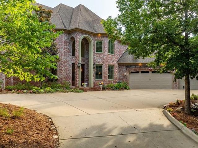 5100 McHenry Creek Cir, Little Rock, AR 72210