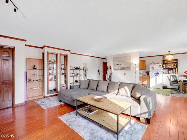 5100 N Sheridan Rd, Unit 502, Chicago, IL 60640 | MLS #12598 | Compass