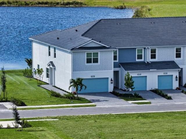 5100 Draco Cir, Naples, FL 34120