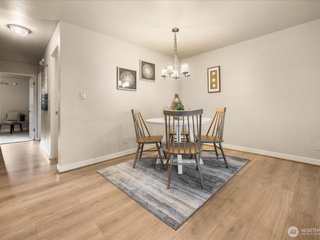 5101 NE 55th St, Unit 103, Seattle, WA 98105 | MLS #2509