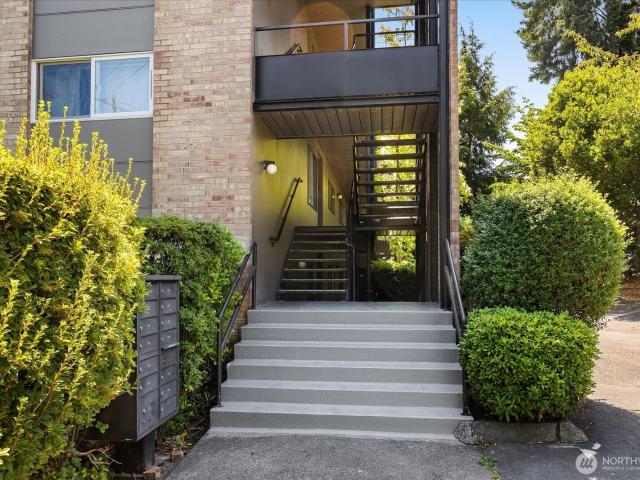 5101 NE 55th Street # 103