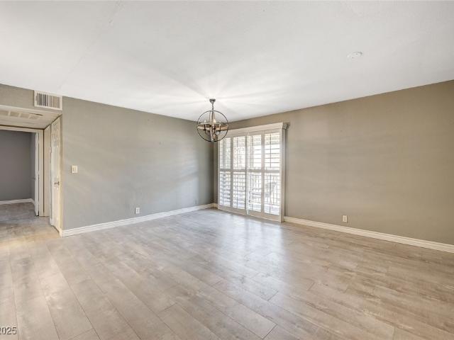 5101 River Glen Dr, Unit 136, Las Vegas, NV 89103 | MLS #2734