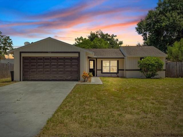 5102 Meadowlark Ln, New Port Richey, FL 34653