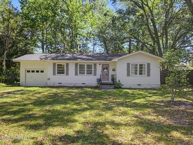 5102 Monroe Ave, Gulfport, MS 39507