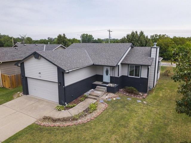 5102 N Blackhawk St, Wichita, KS 67219