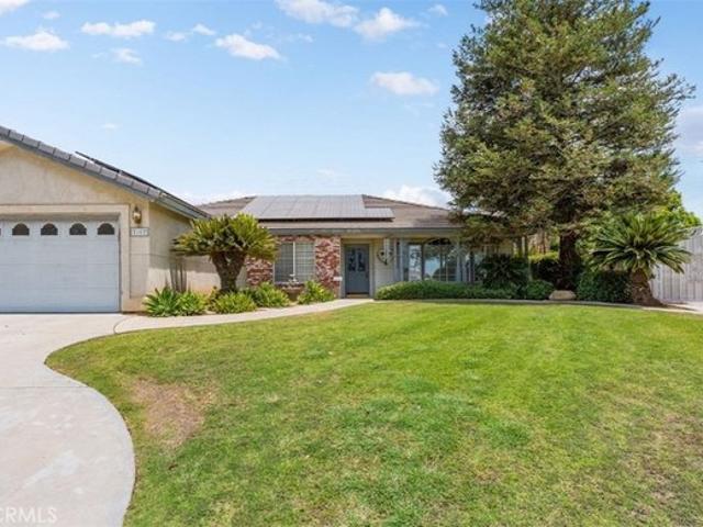 5102 Omaha St, Bakersfield, CA 93312