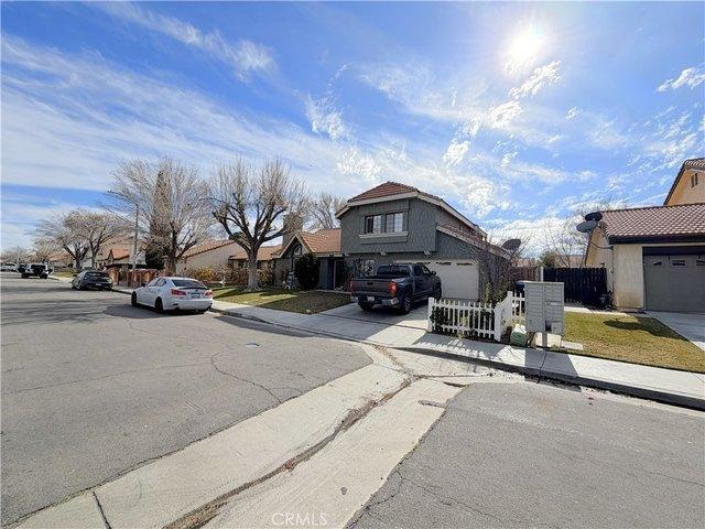5102 Cantlewood Dr, Palmdale, CA 93552