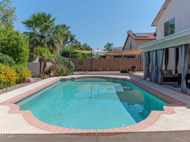 5102 e fellars drive