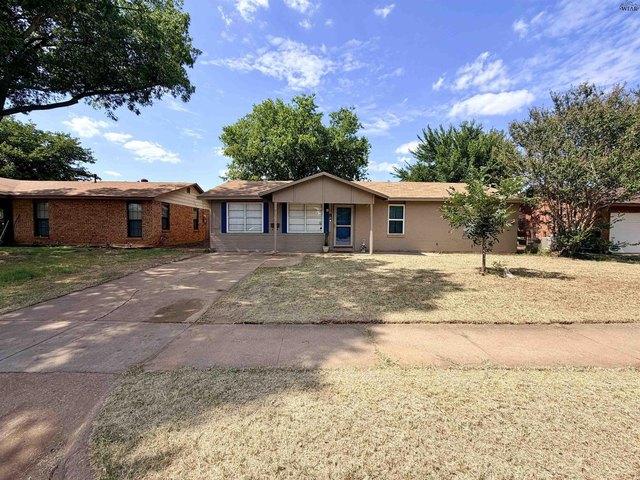 5102 Kingston Dr, Wichita Falls, TX 76310