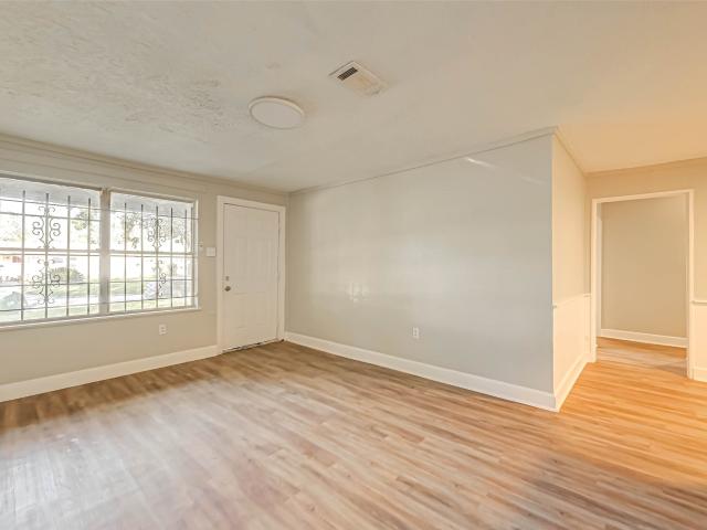 5102 Lyndhurst Drive