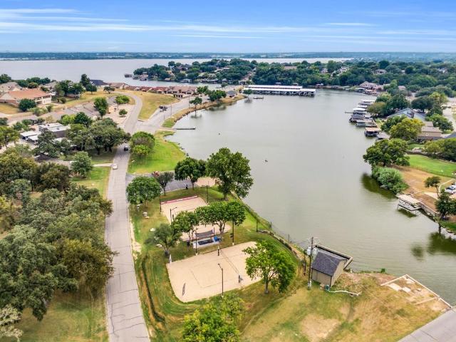 5102 Largo Dr, DeCordova, TX 76049 | MLS #21257