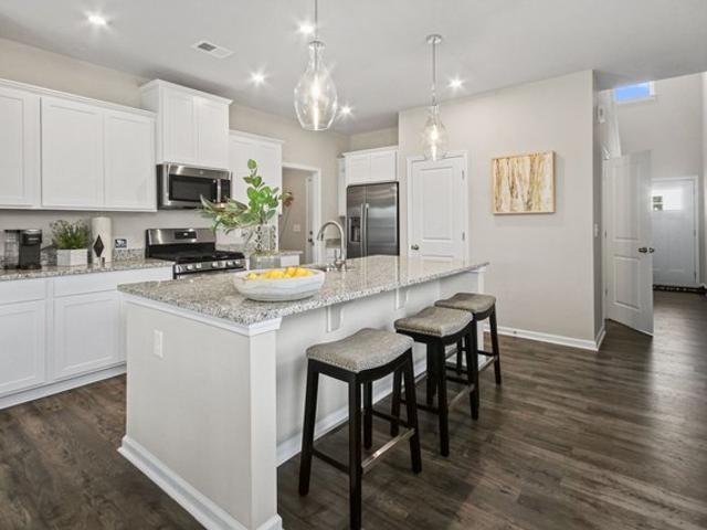 5102 Sunnycreek Dr, Boiling Springs, SC 29316
