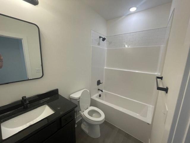 5103/05 S Chase Ave 4 Bedroom Apartment for Rent at 5103/05 S Chase Ave, Wichita, KS 67217 South Seneca