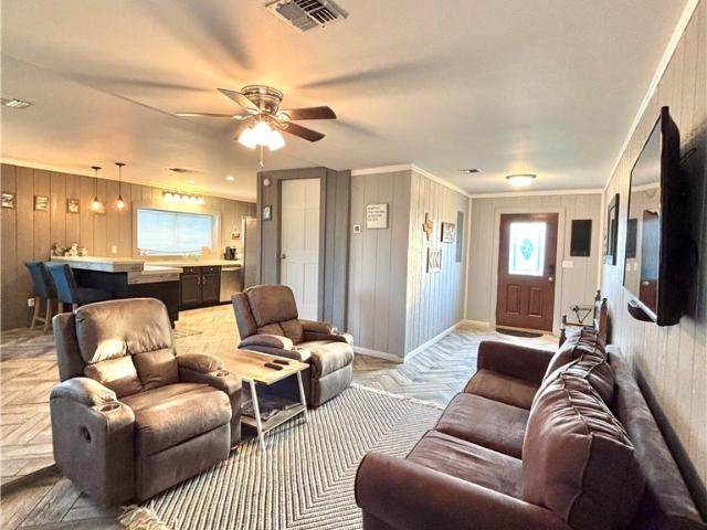 510 10th St, Port O'Connor, TX 77982 | MLS #567331