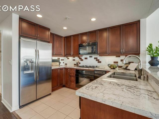 510 1st Ave 901, San Diego, CA