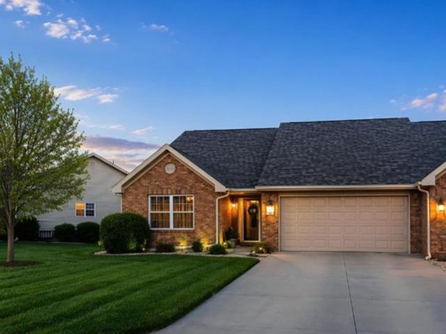 510 Clearwater Cir, Beatrice, NE 68310