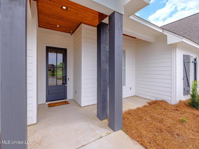 510 Crestmoor Drive