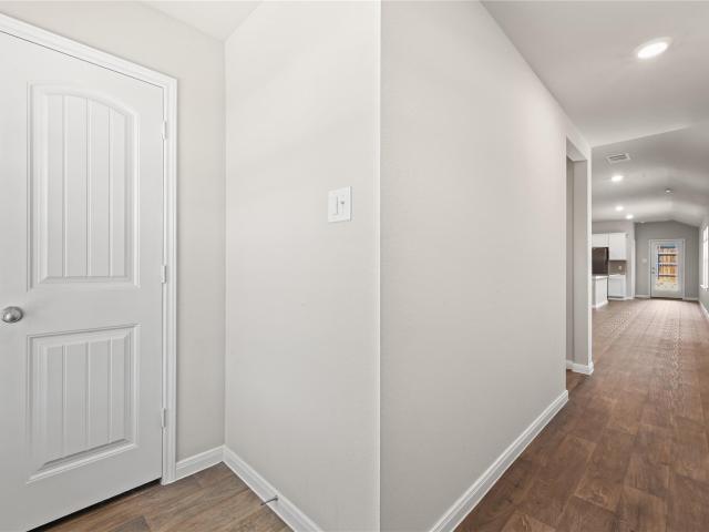 510 Apache Plum Dr