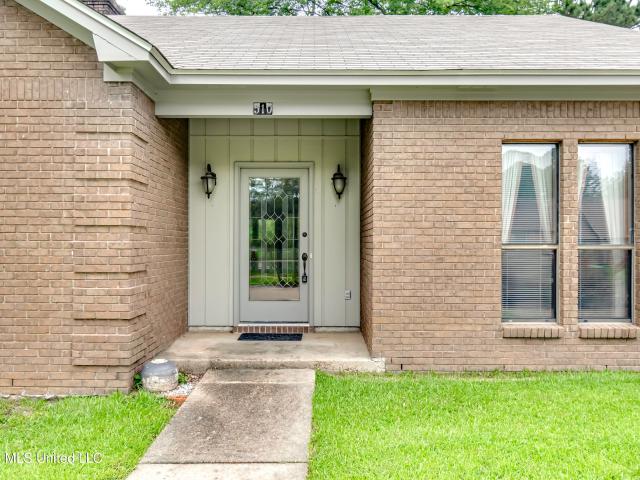 510 Bay Pointe Circle