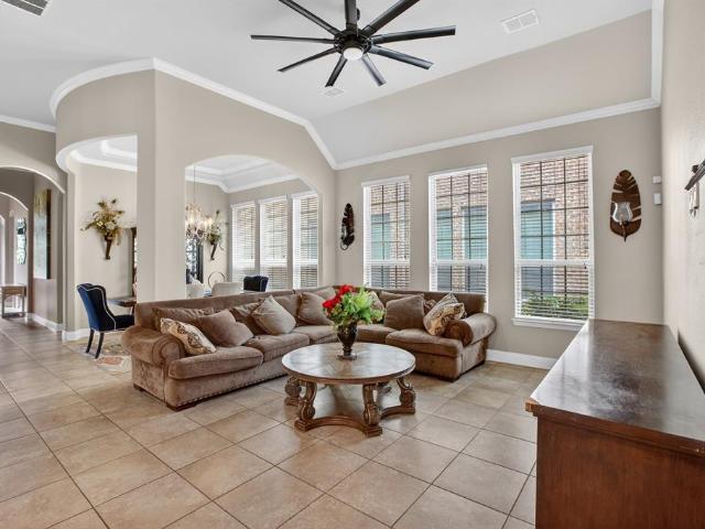 510 Garden Ave, Euless, TX 76039 | MLS #21239