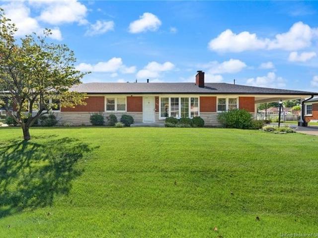 510 Grasmere Dr, Clarksville, IN 47129