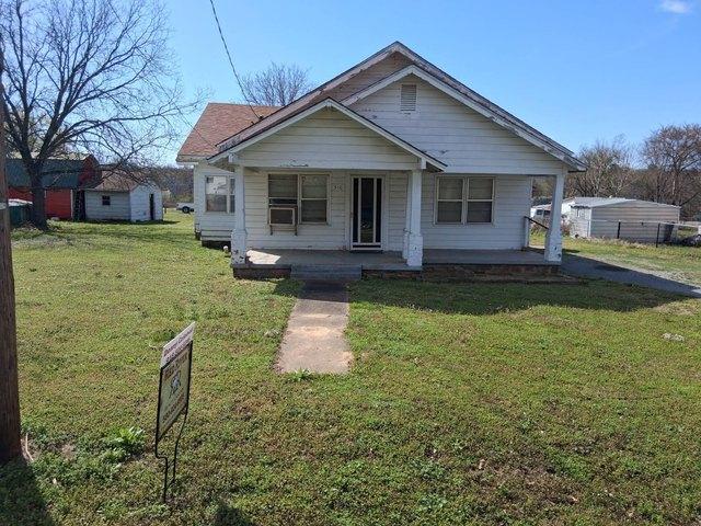 510 E Ada Ave, Wilburton, OK 74578
