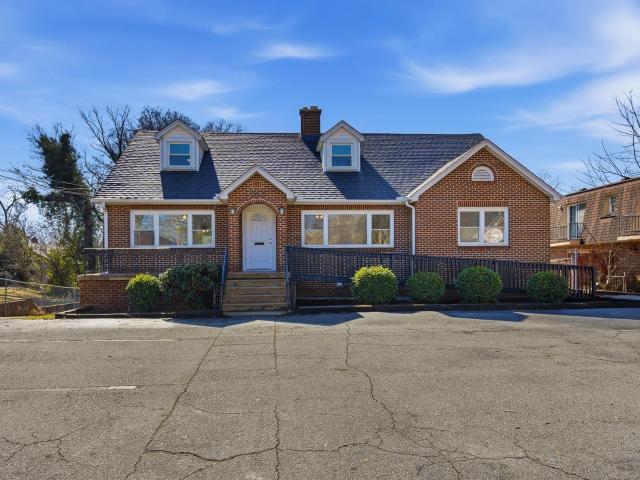 510 E Calhoun Street
