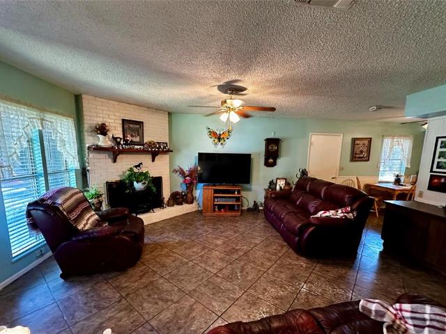 510 E Pecan Street