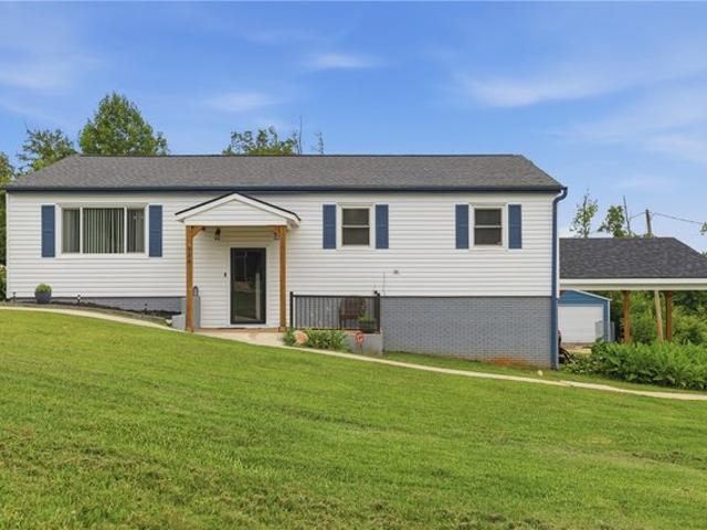 510 Horseshoe Dr, Seneca, SC 29678