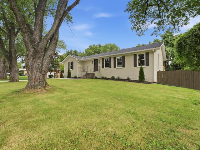 510 Iris Ave