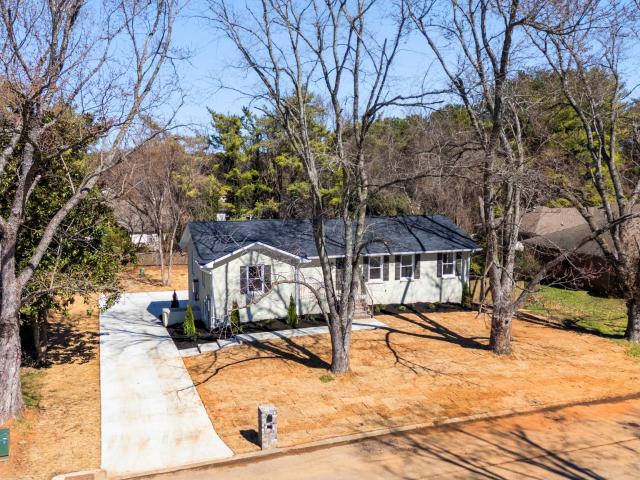 510 Iris Ave, Murfreesboro, TN 37128 | MLS #3138 | Compass