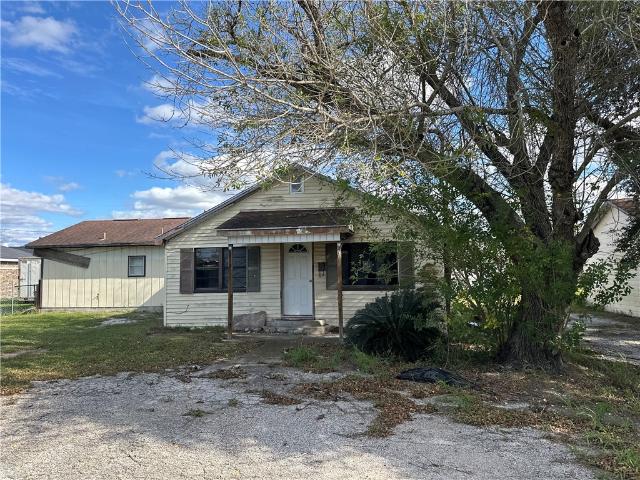 510 James St, Refugio, TX 78377 | MLS #472118