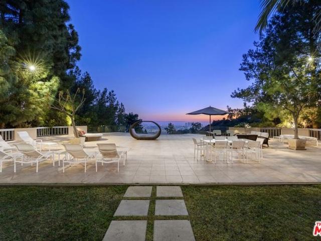 510 Leslie Ln, Beverly Hills, CA 90210