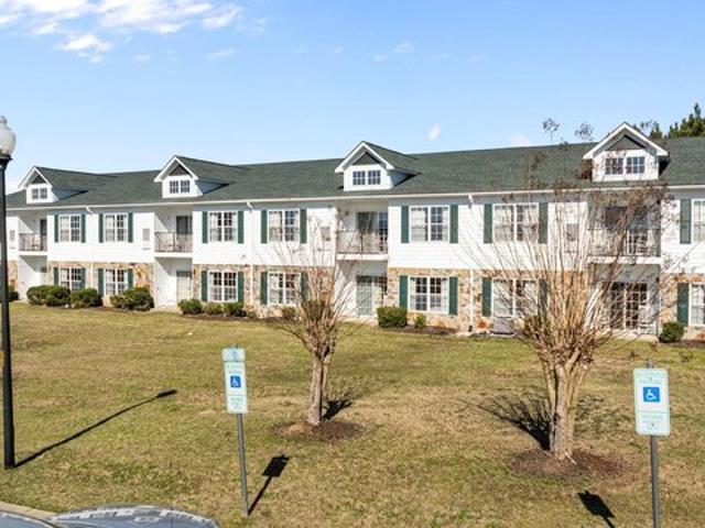 510 Little River Farm Blvd Unit 106B, Carthage, NC 28327