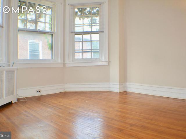510 Manheim St 2, Philadelphia, PA